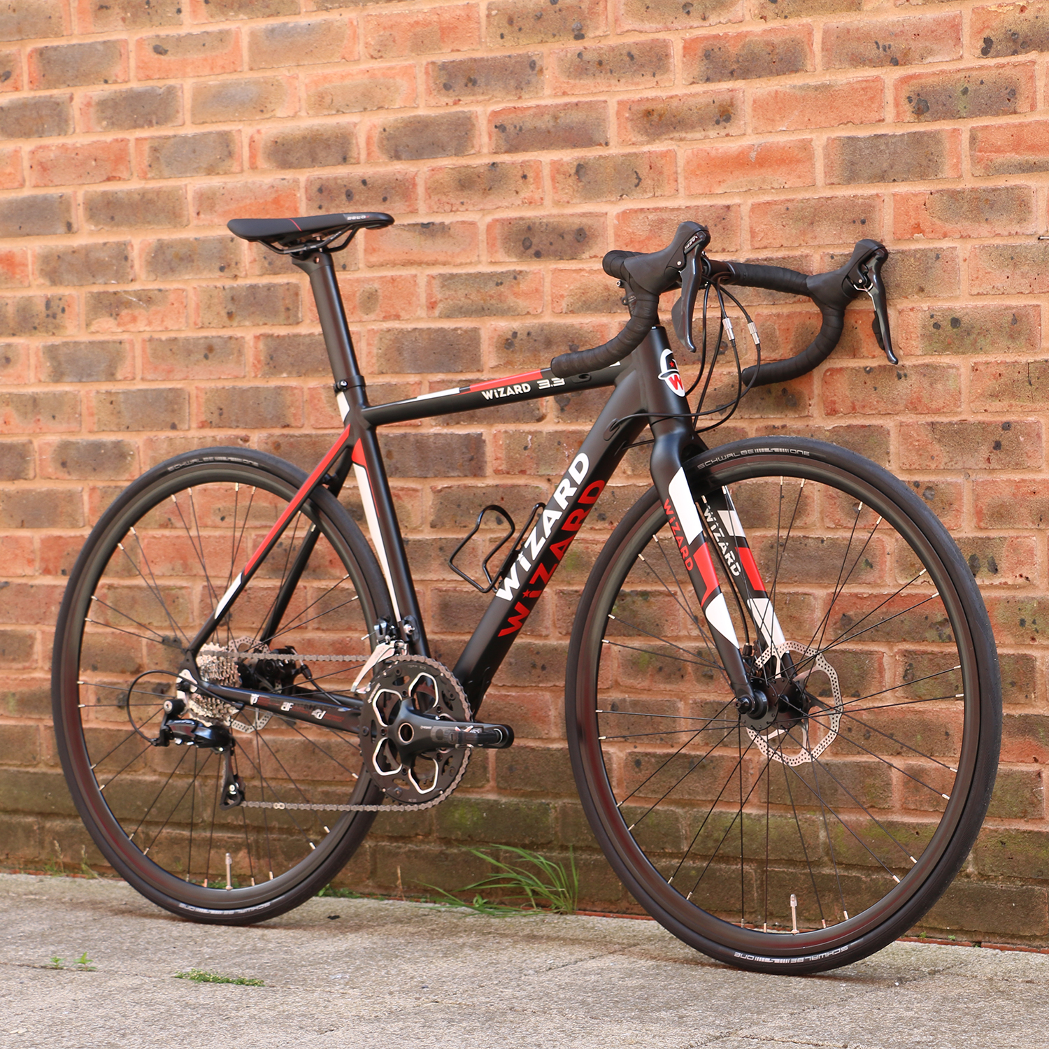 Wizard Lighting 3.3 Disc Sora Road Bike | Merlin Cycles