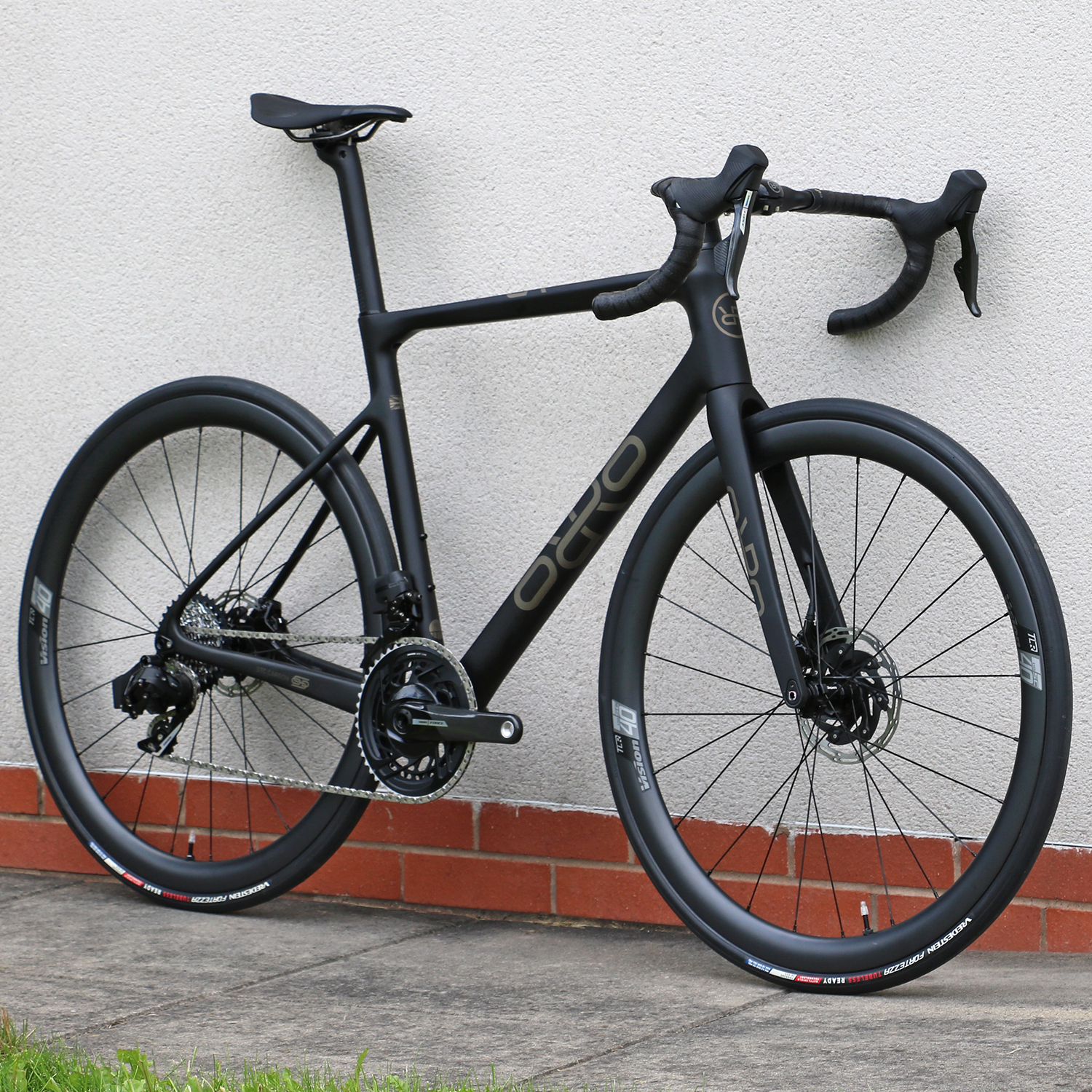 Orro Gold STC Force D2 Etap Carbon Road Bike - 2024 | Merlin Cycles