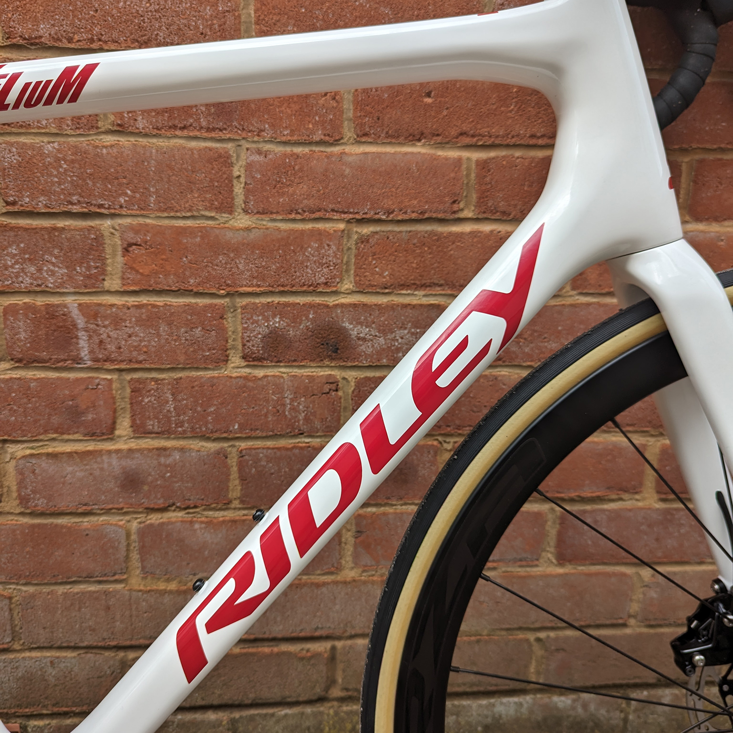 Ridley Helium Disc Rival Etap Carbon Road Bike - 2023