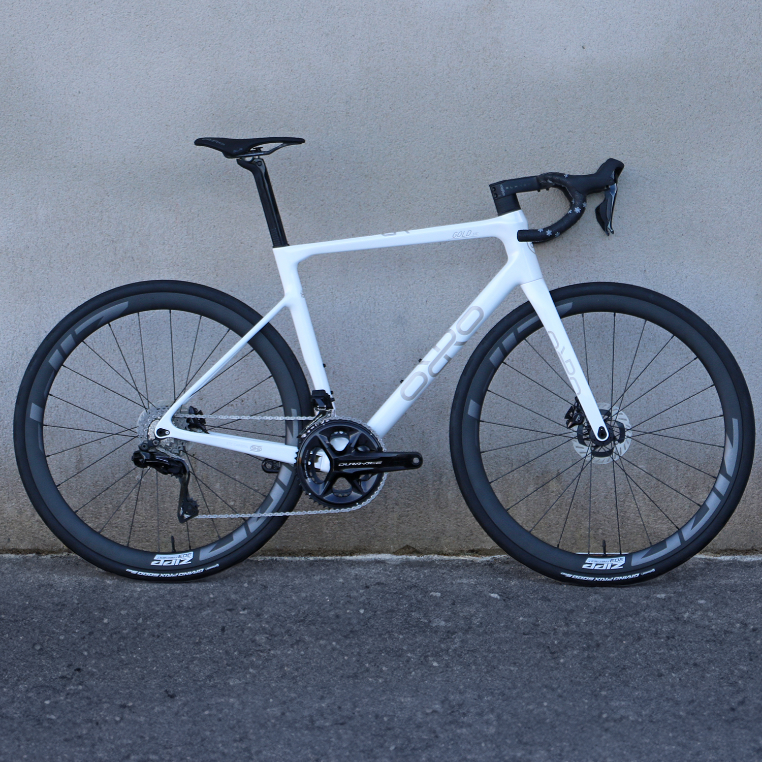 Orro Gold STC Dura Ace Di2 Zipp Limited Edtion Carbon Road Bike | Merlin Cycles