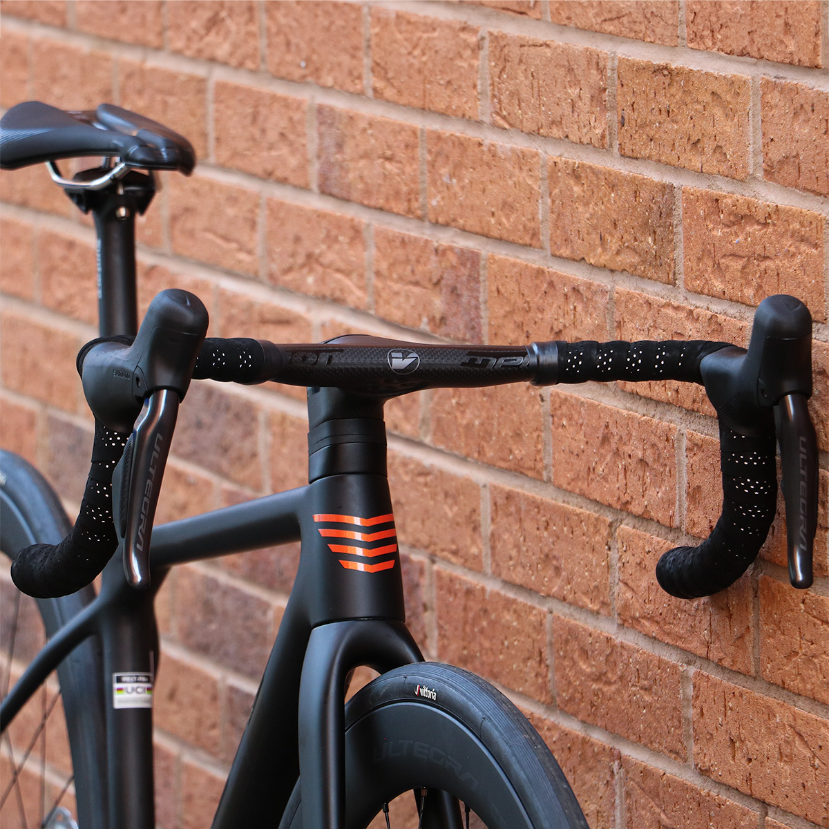 Felt FR Advanced+ Ultegra Di2 Carbon Road Bike - 2025 | Merlin Cycles