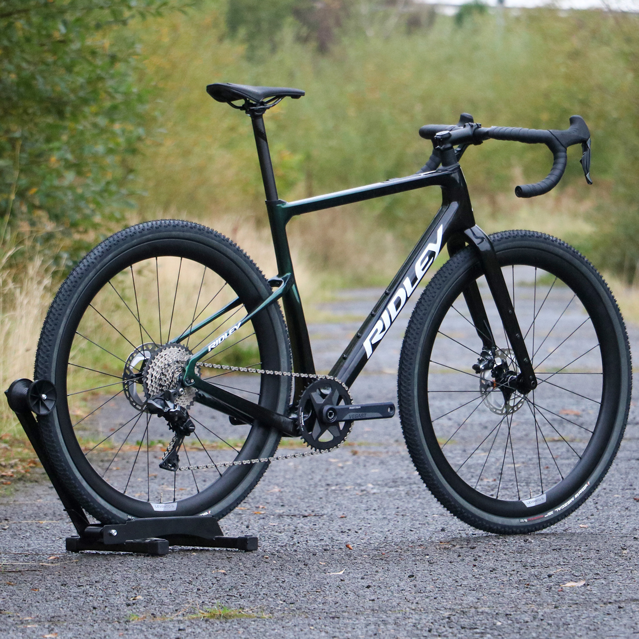 Ridley Kanzo Adventure GRX Di2 Levanto Carbon Gravel Bike | Merlin Cycles