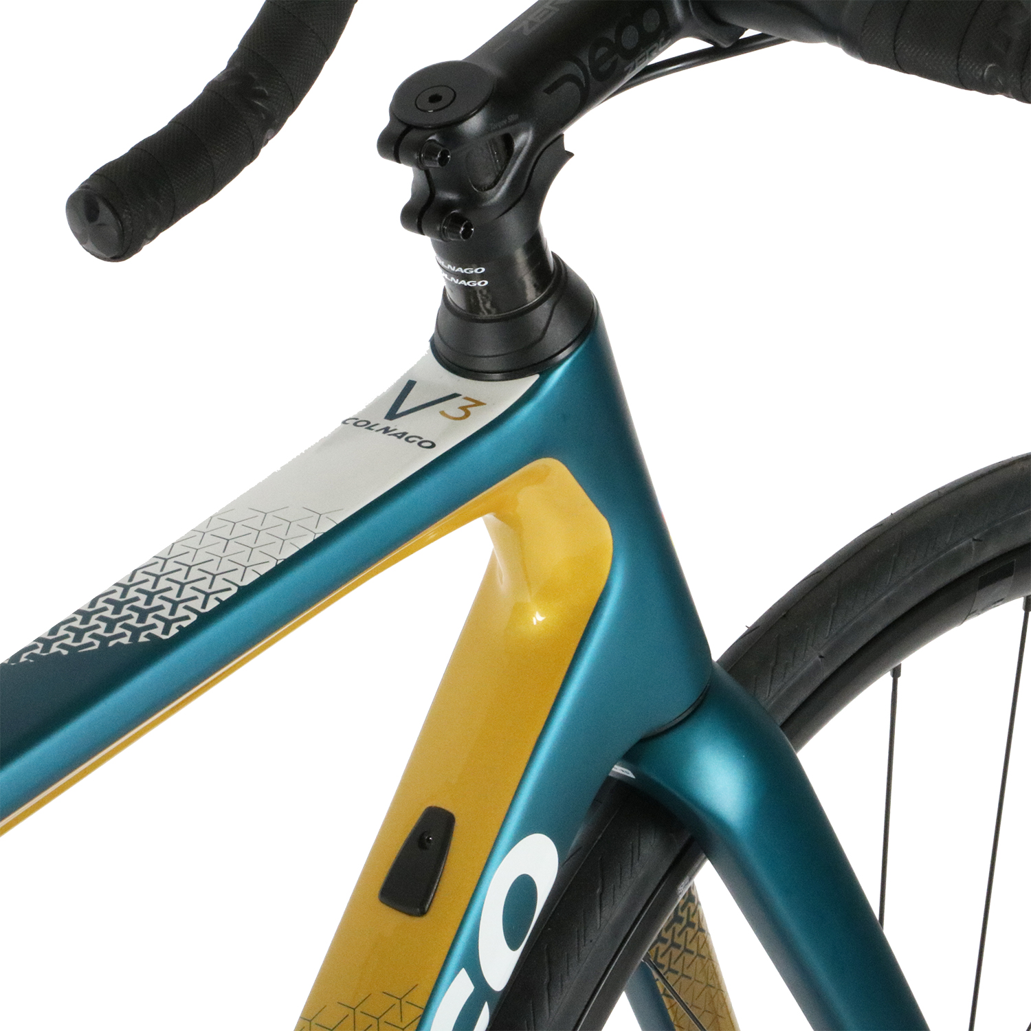 Colnago V3 105 Di2 Carbon Road Bike | Merlin Cycles