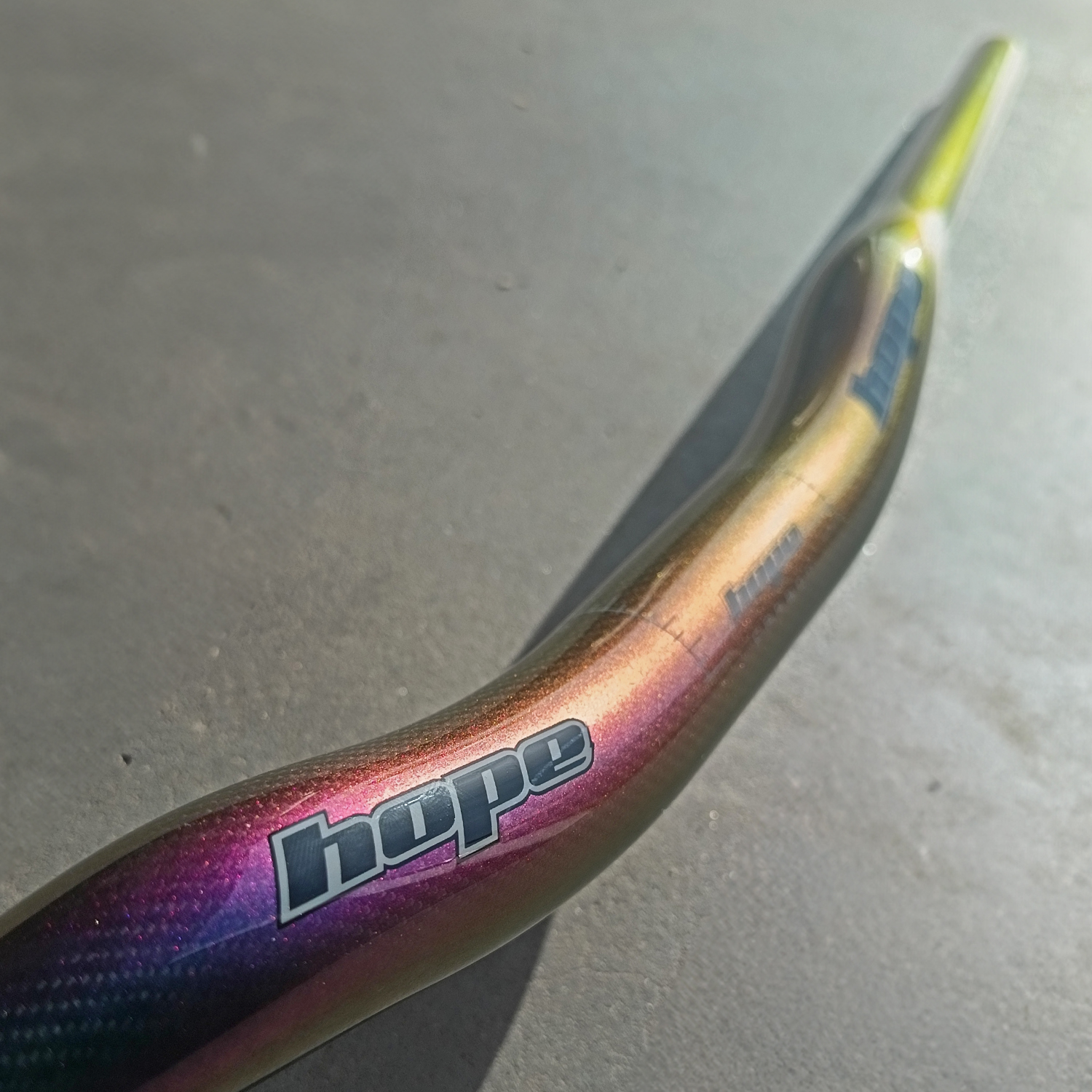 Hope Carbon Chameleon 35 MTB Handlebars | Merlin Cycles