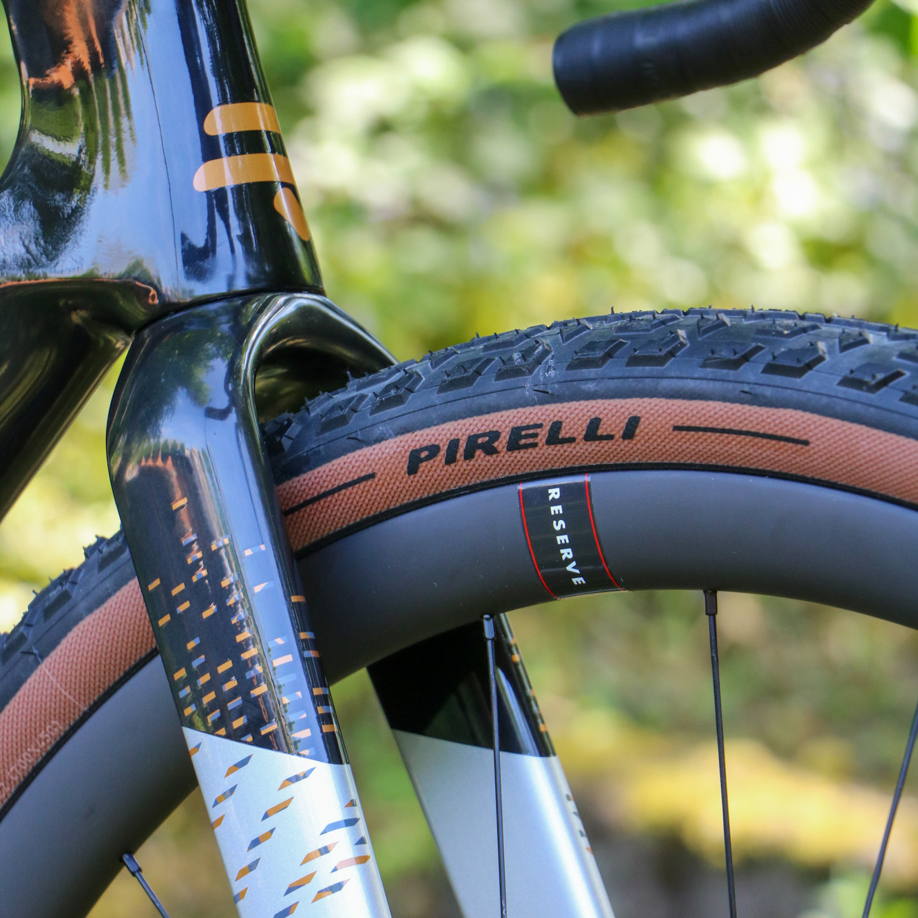 Ridley ASTR RS Red XPLR 32|GR Carbon Gravel Bike | Merlin Cycles