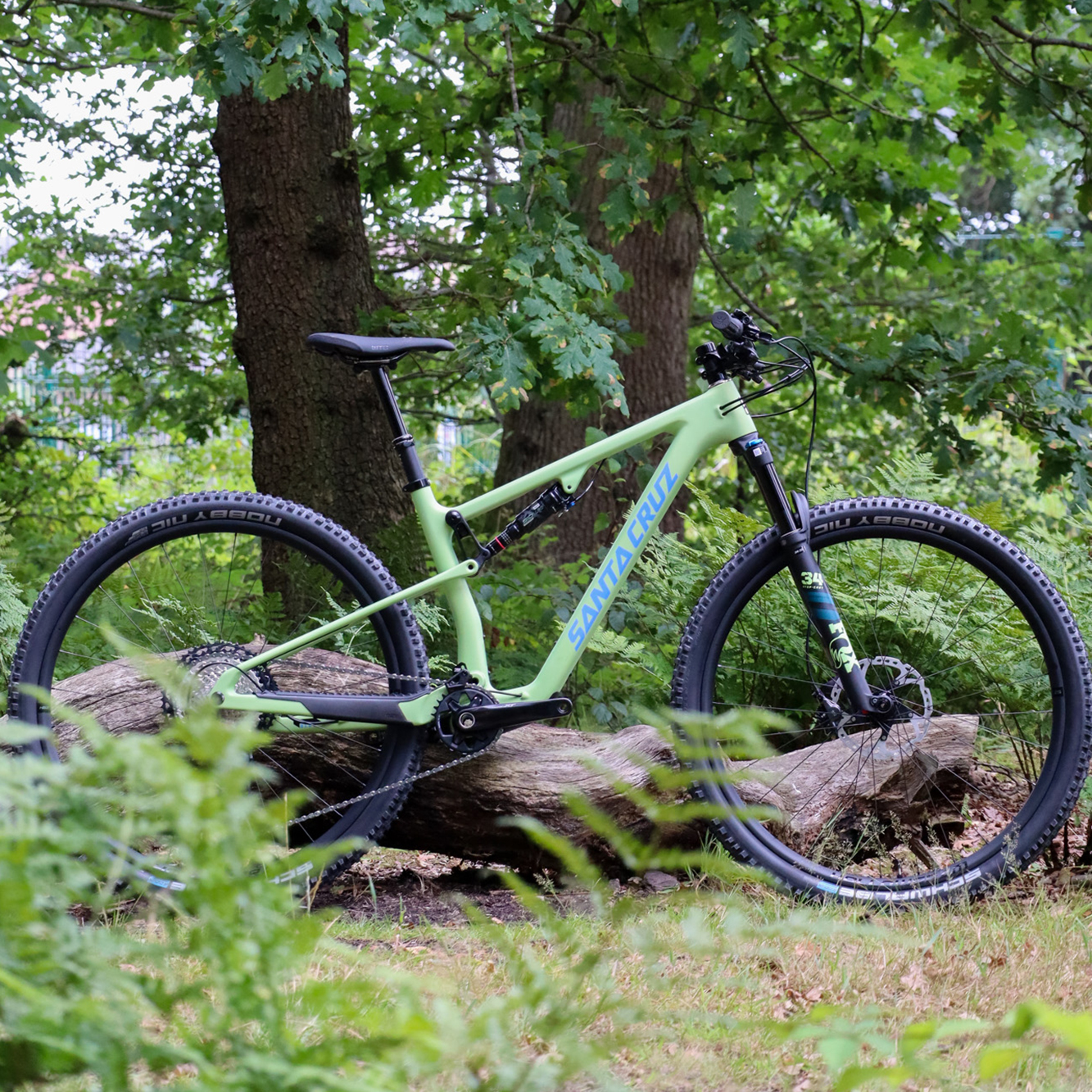 Santa Cruz Blur 4 CC XT Mountain Bike | Merlin Cycles