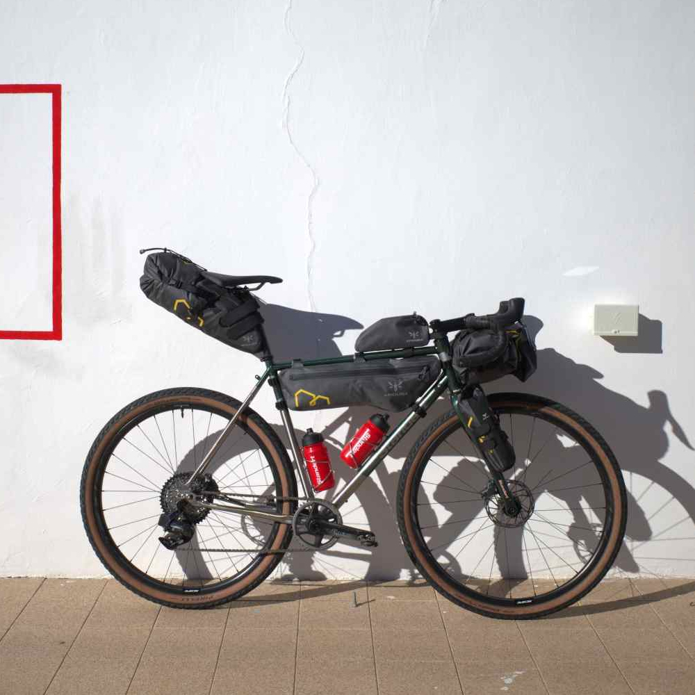Apidura Expedition Frame Pack - 3 Litre | Merlin Cycles