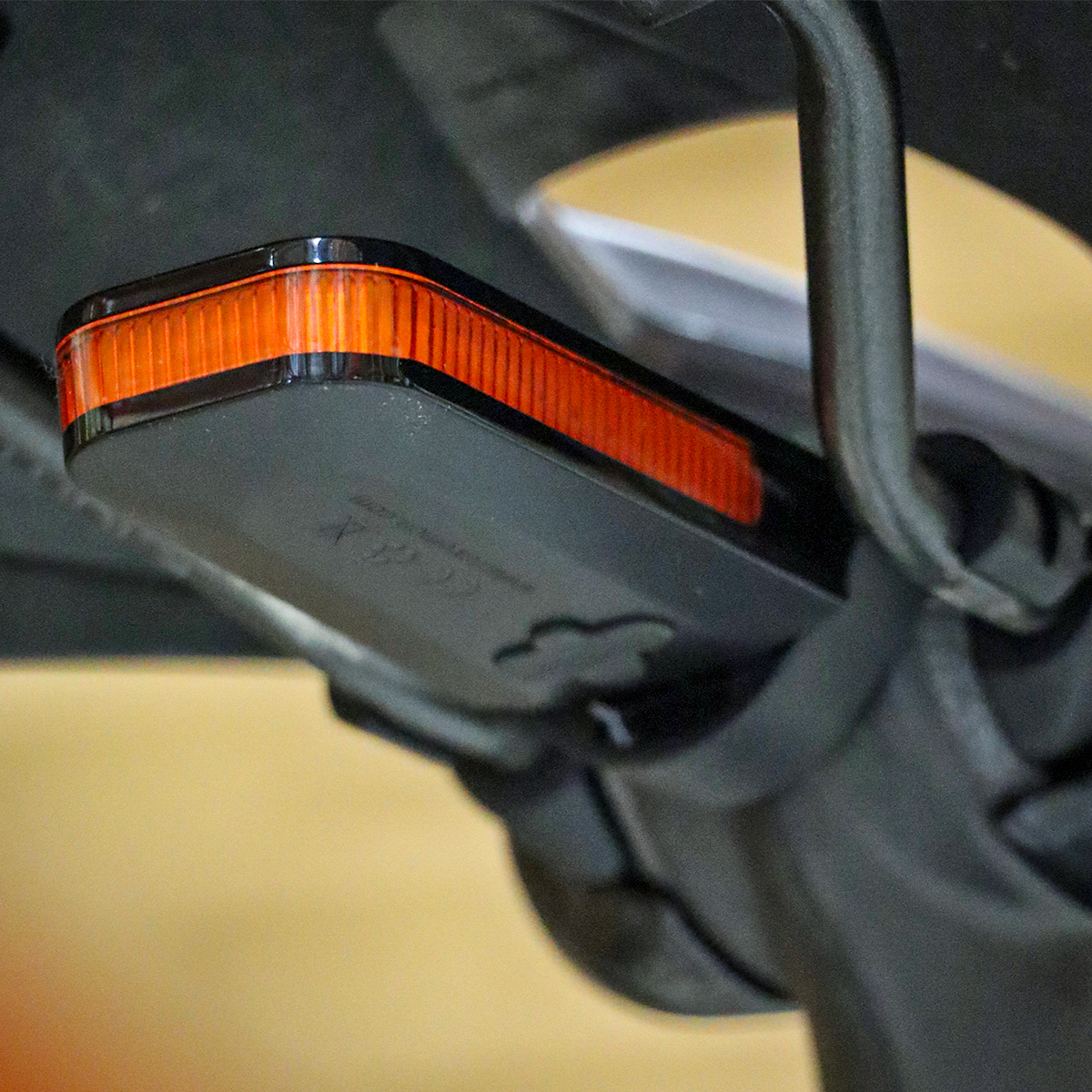 Ravemen CL01 Seat Rail / Seat Post Mount USB Rechargeable Rear Light ...