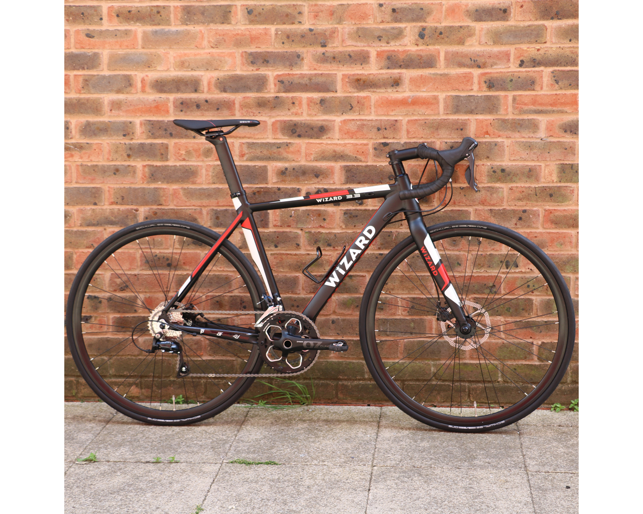 Wizard Lighting 3.3 Disc Sora Road Bike | Merlin Cycles