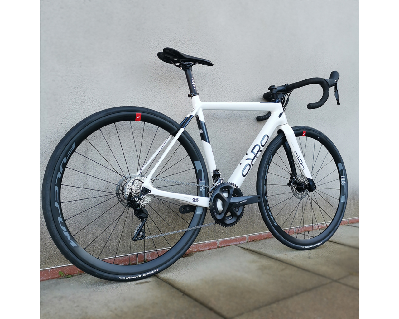 Orro Gold Evo 105 Carbon Road Bike | Merlin Cycles