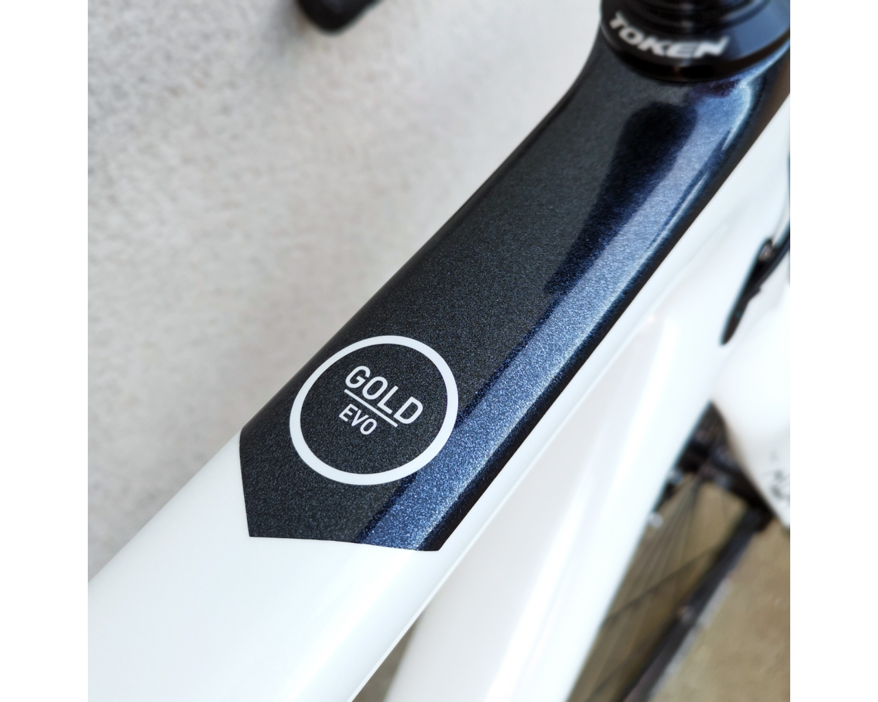 Orro Gold Evo 105 Carbon Road Bike | Merlin Cycles