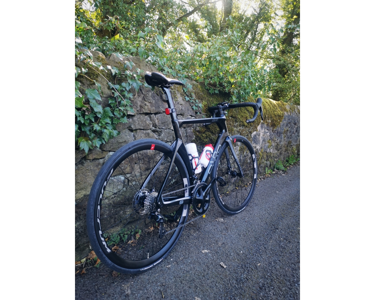 Orro Venturi Evo 105 R7000 Carbon Road Bike - 2023 | Merlin Cycles