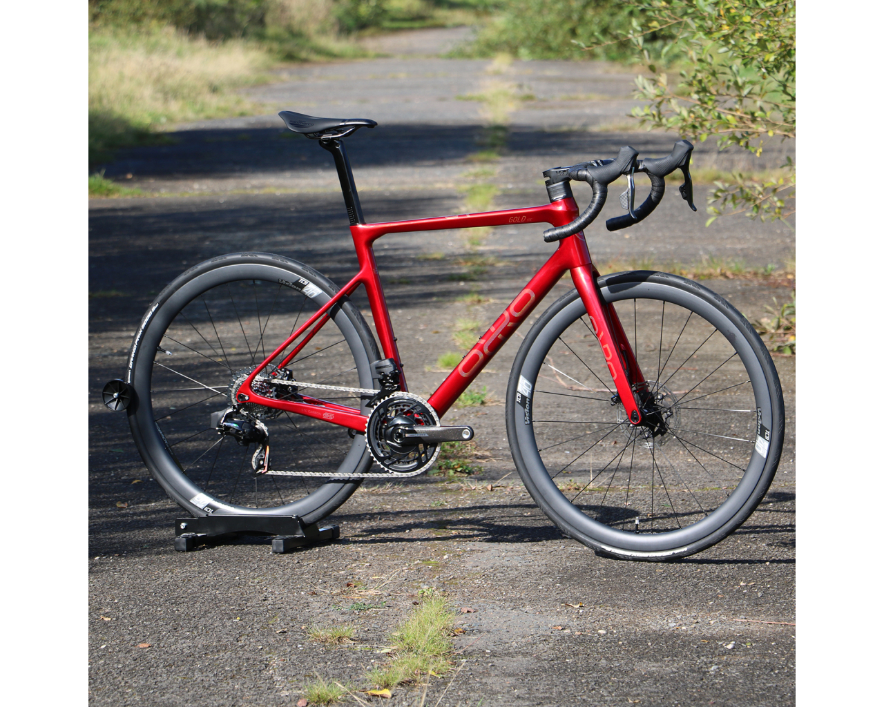 Orro Gold STC Force D2 Etap Carbon Road Bike - 2024 | Merlin Cycles