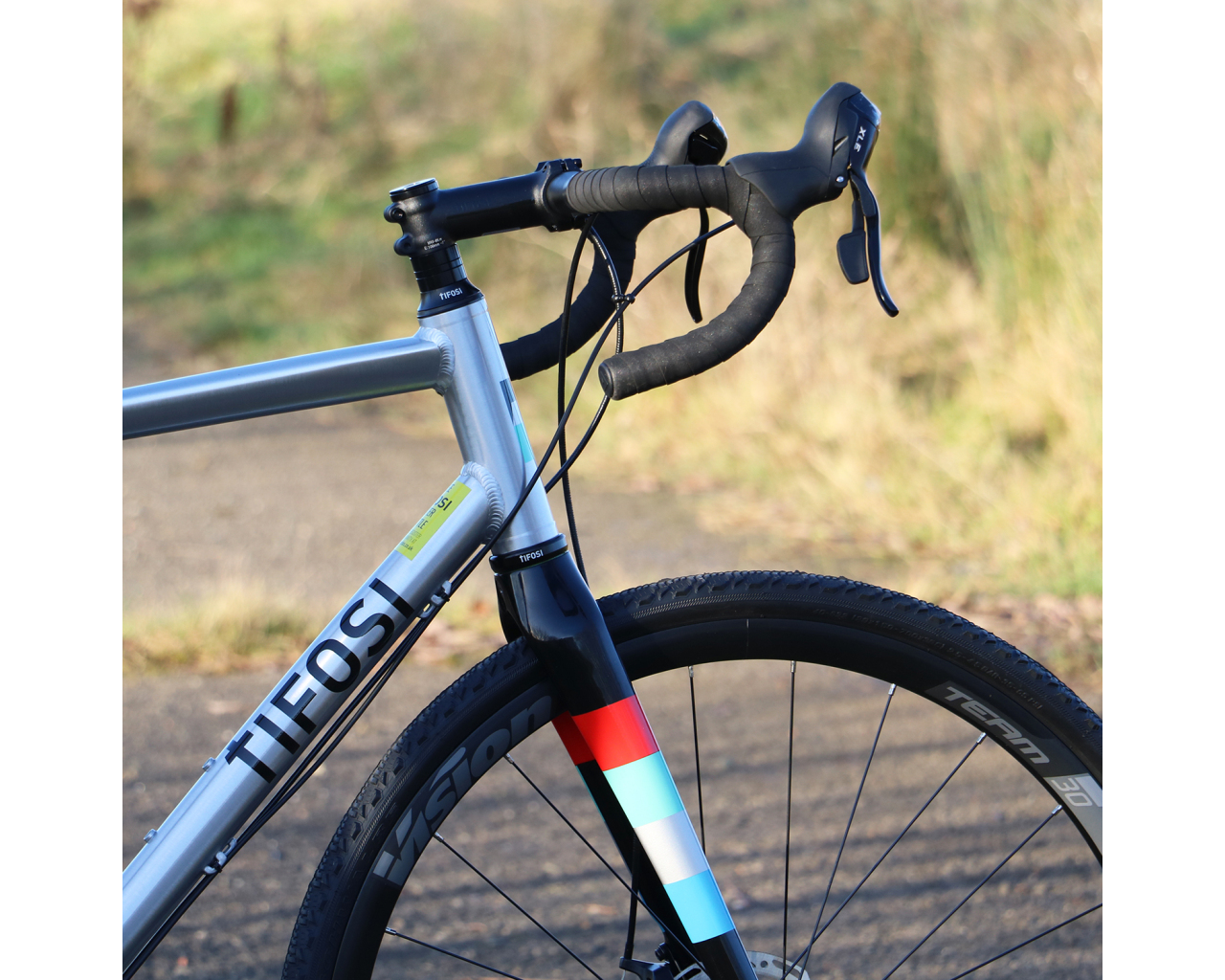 Tifosi Rostra XLE Disc Gravel Bike | Merlin Cycles