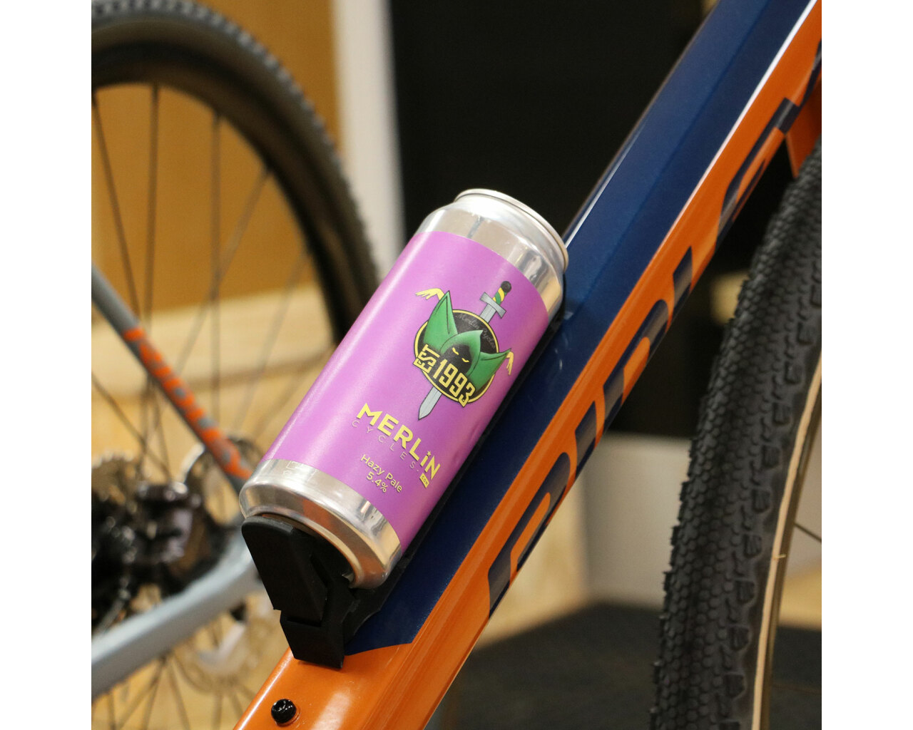 Reverse Components Can holder 0.5L | Merlin Cycles