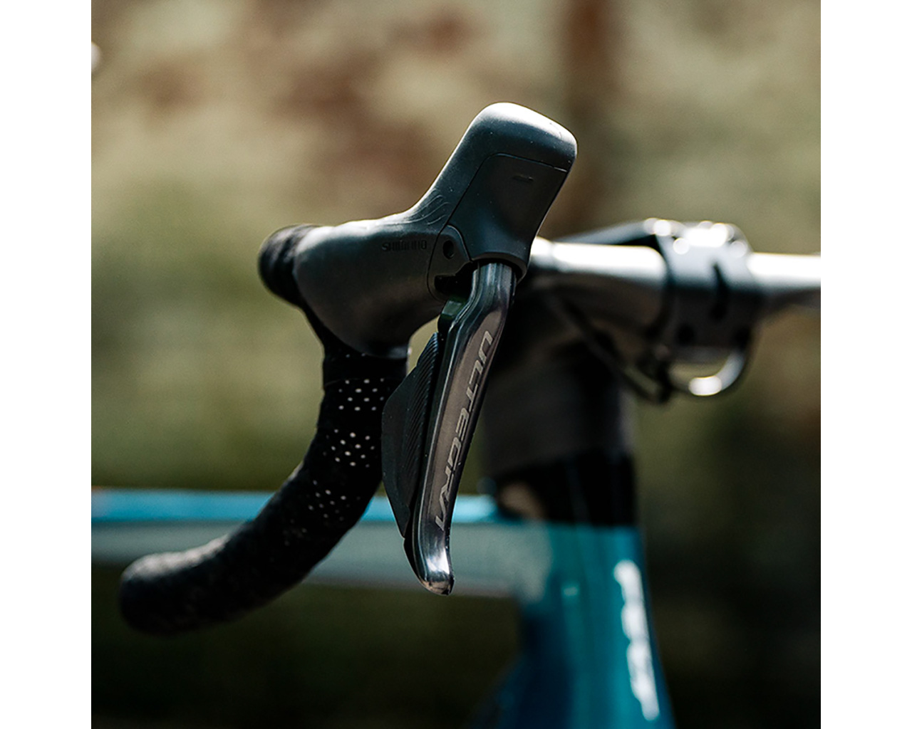 Felt AR Advanced Ultegra Di2 Carbon Road Bike - EX Display