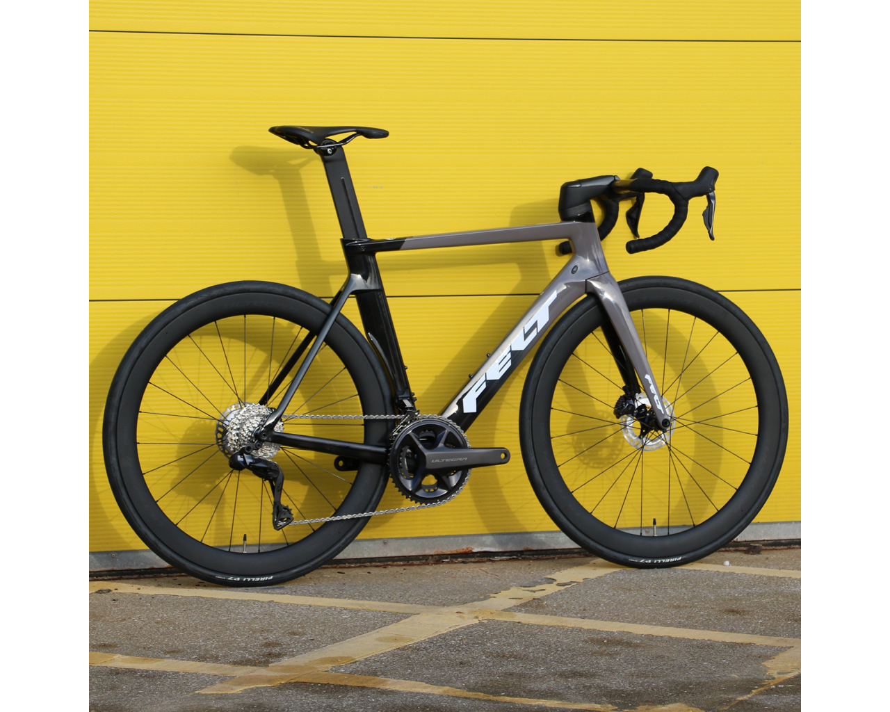 Felt AR Advanced Ultegra Di2 C50 Carbon Road Bike | Merlin Cycles