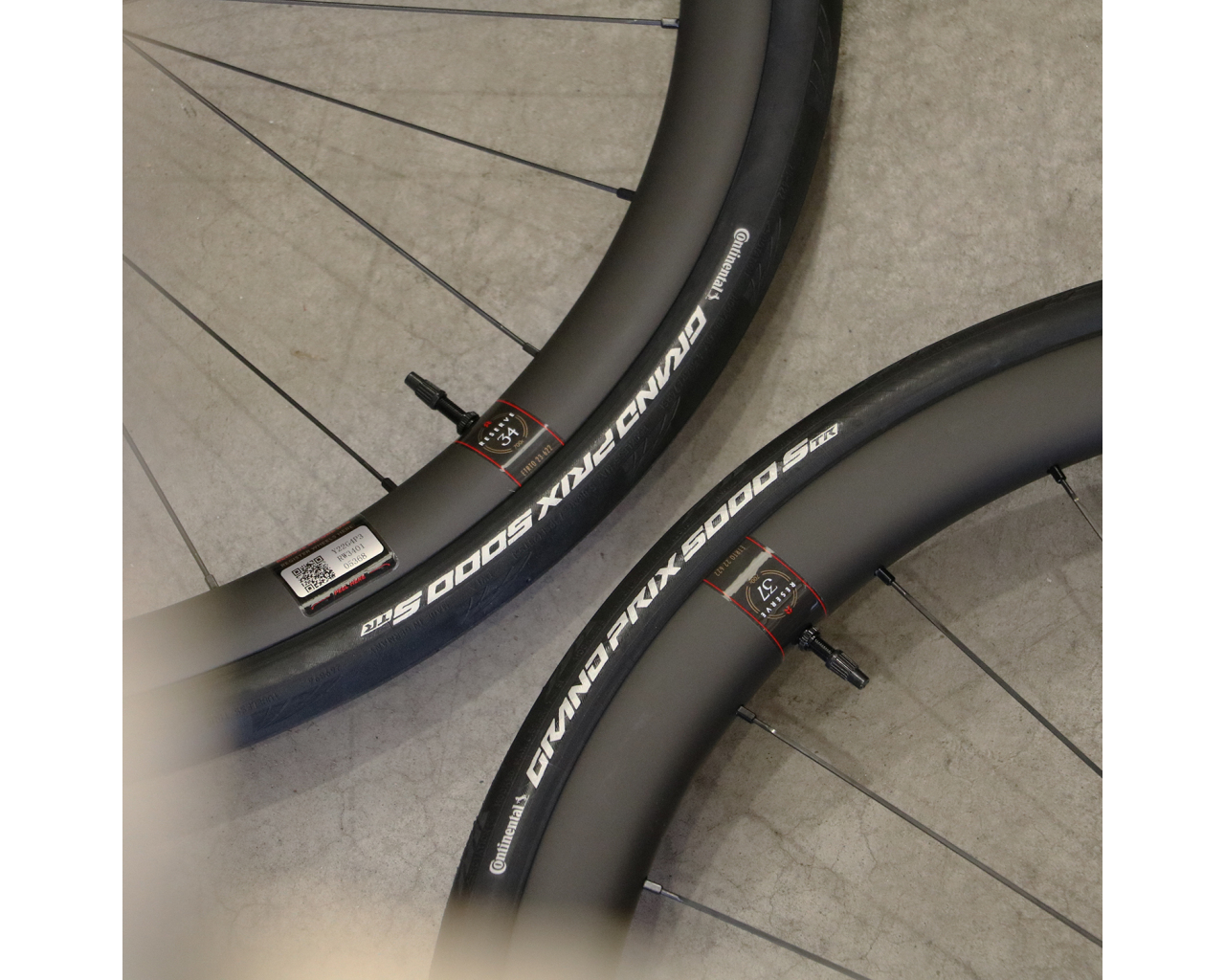 Reserve 34|37 DT Swiss 370 Carbon Road Wheelset With Tyres And Rotors ...