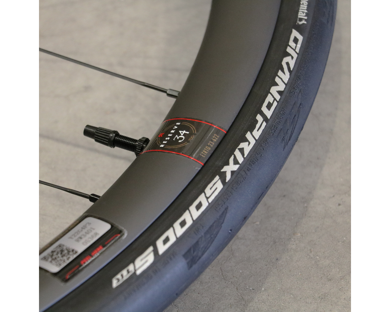Reserve 34|37 DT Swiss 370 Carbon Road Wheelset With Tyres And Rotors ...