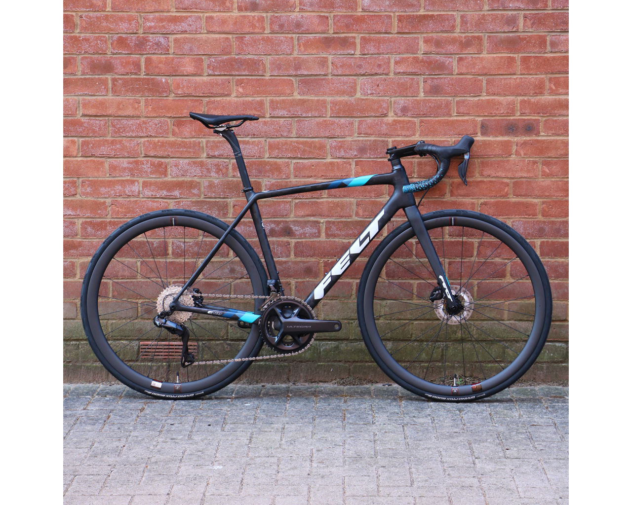 Felt FR FRD Ultimate Ultegra Di2 34|37 Carbon Road Bike