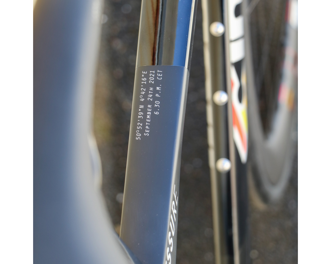 Cinelli Pressure Ultegra Di2 50|50 Carbon Road Bike | Merlin Cycles