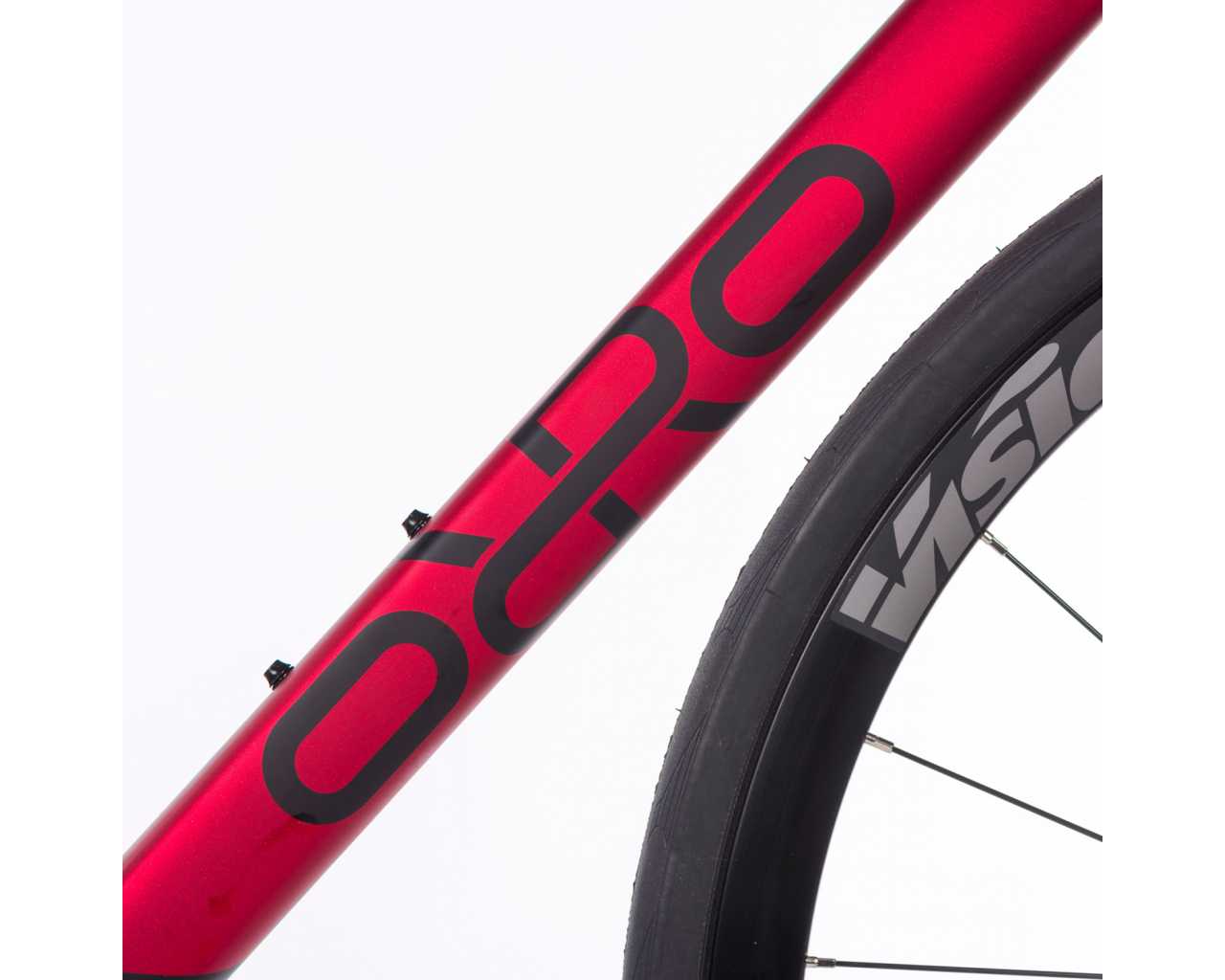 Orro Gold Evo 105 Di2 Carbon Road Bike - 2025 | Merlin Cycles