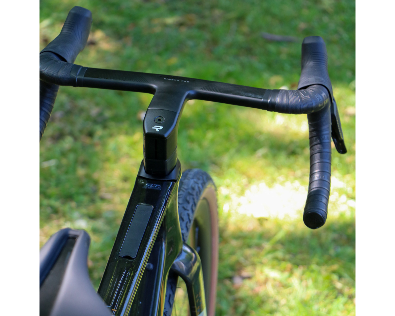 Ridley ASTR RS Red XPLR 32|GR Carbon Gravel Bike | Merlin Cycles
