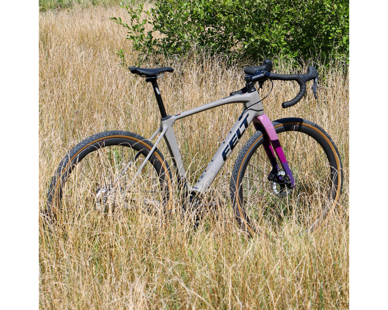 Felt Breed C GRX Di2 34|37 Carbon Gravel Bike | Merlin Cycles