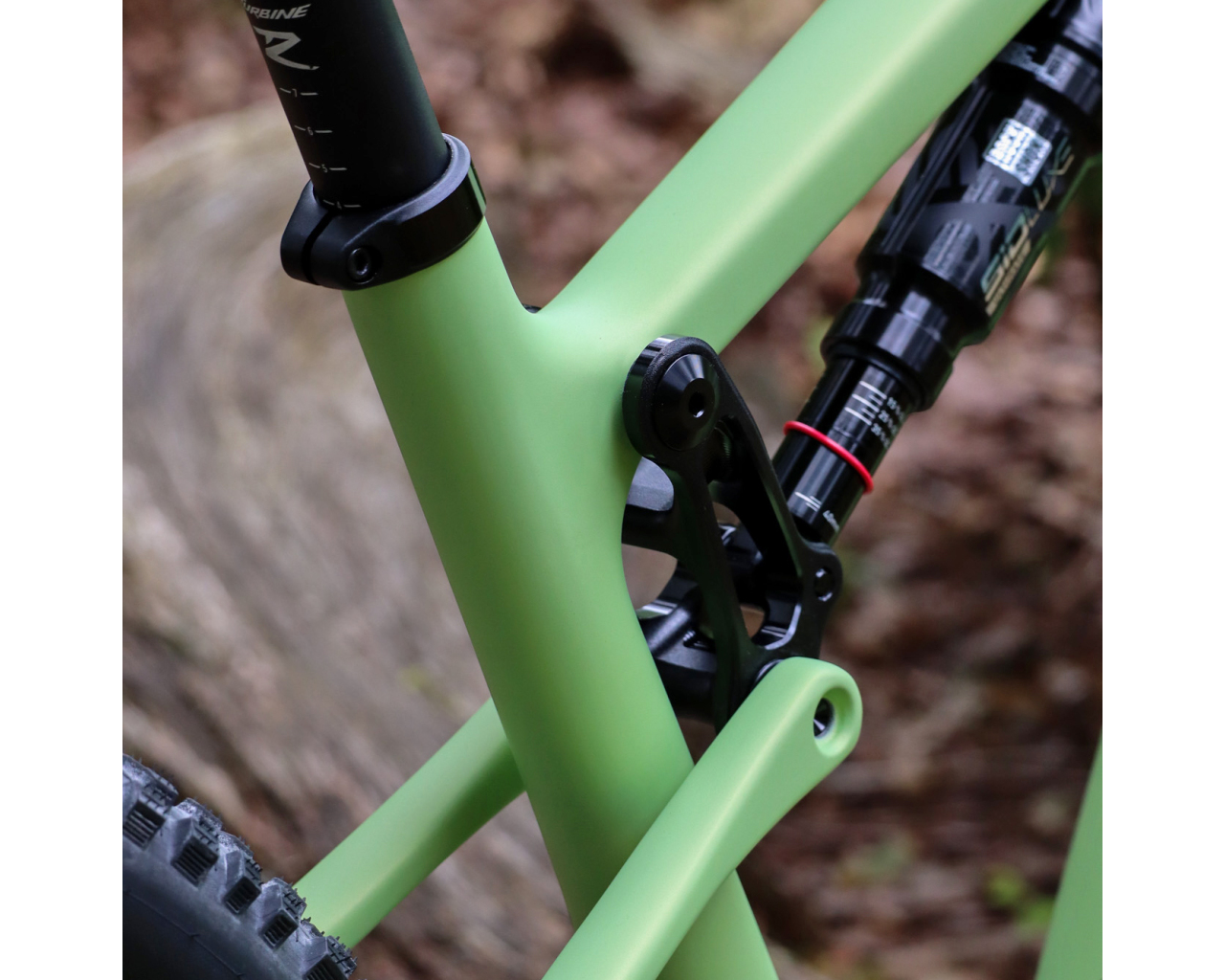Santa Cruz Blur 4 CC XT Mountain Bike | Merlin Cycles