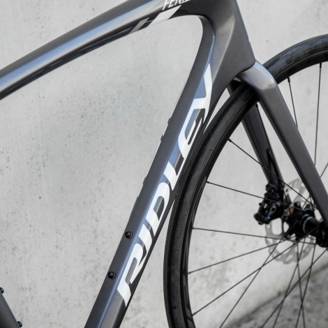 Ridley Fenix Disc 105 Carbon Road Bike - 2023 | Merlin Cycles
