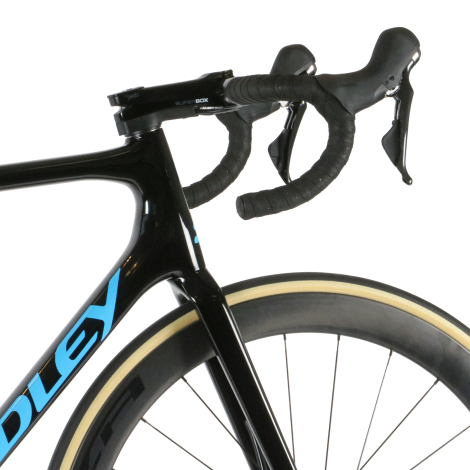 Ridley Helium Disc Ultegra Carbon Road Bike | Merlin Cycles