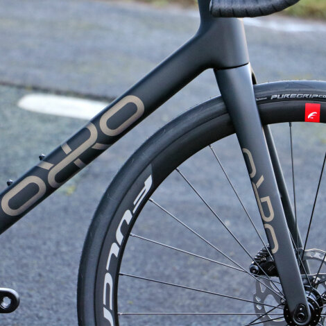 Orro Gold STC 105 Di2 Carbon Road Bike - 2024 | Merlin Cycles