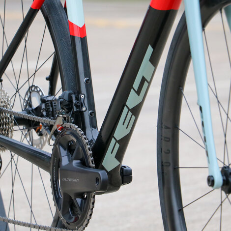 Felt VR Advanced Ultegra Di2 Carbon Road Bike | Merlin Cycles
