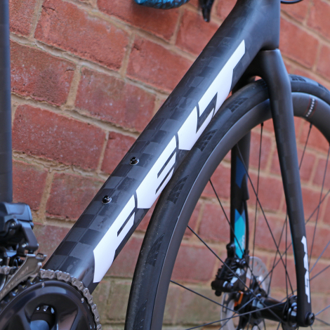 Felt FR FRD Ultimate Ultegra Di2 34|37 Carbon Road Bike | Merlin Cycles