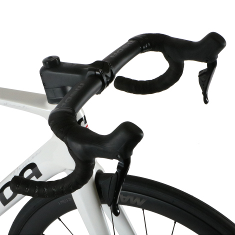 Moda Finale 105 Di2 Cosmic Carbon Road Bike | Merlin Cycles