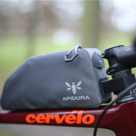 Apidura Expedition Bolt-On Top Tube Pack - 1 Litre | Merlin Cycles