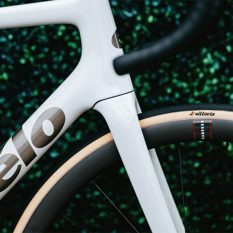 Cervelo R5 Ultegra Di2 Carbon Road Bike - 2025 | Merlin Cycles