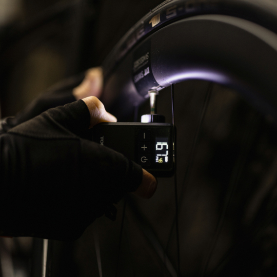 Topeak E-Booster Digital Electric Mini Pump | Merlin Cycles