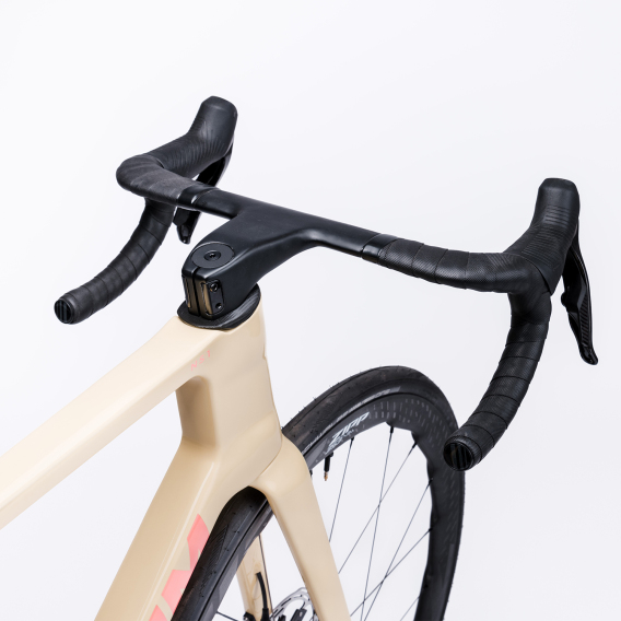 Ventum NS1 V3 Red AXS Road Bike | Merlin Cycles